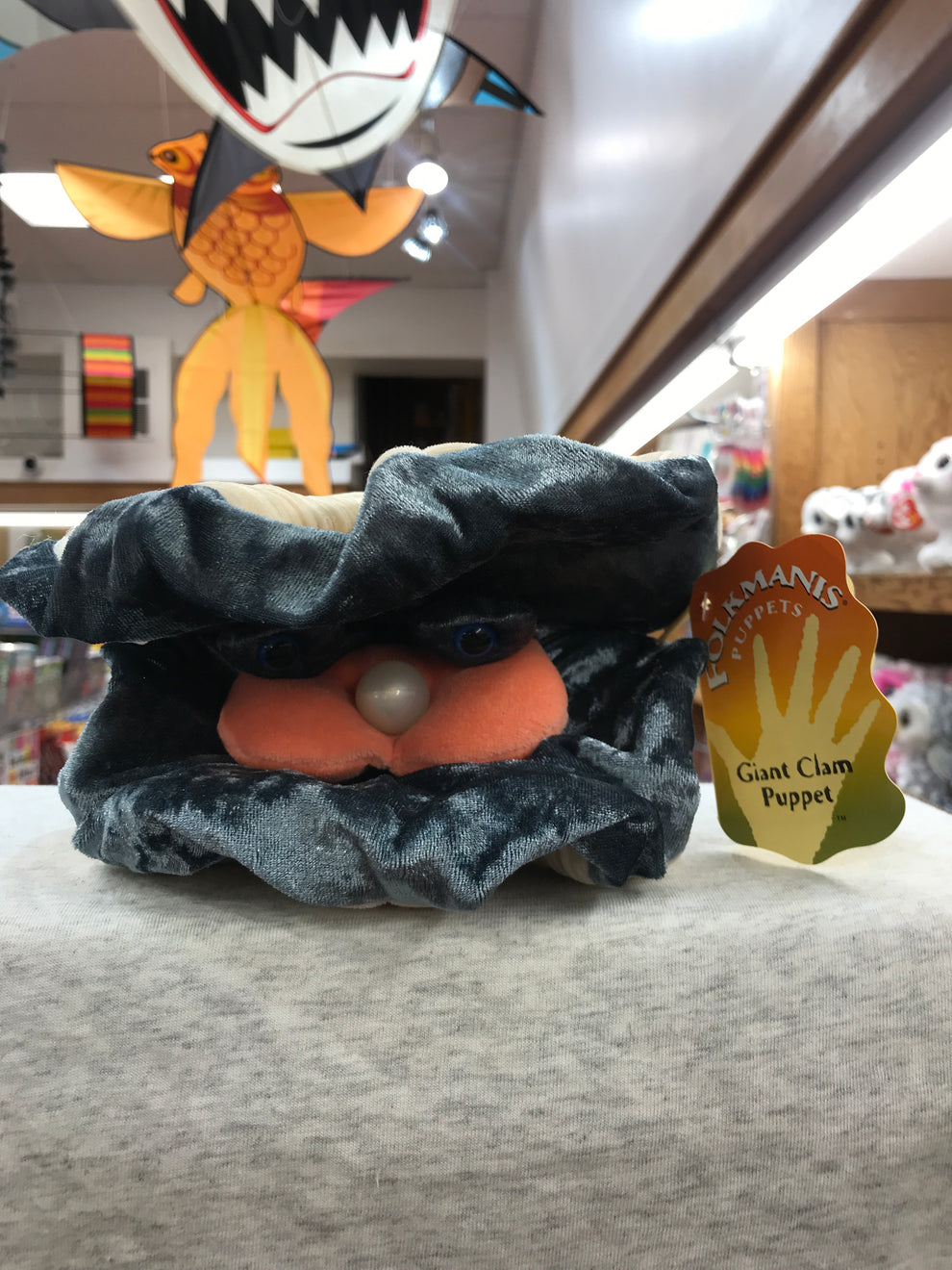 Folkmanis Giant Clam Puppet 7” – Sausalito Ferry Co